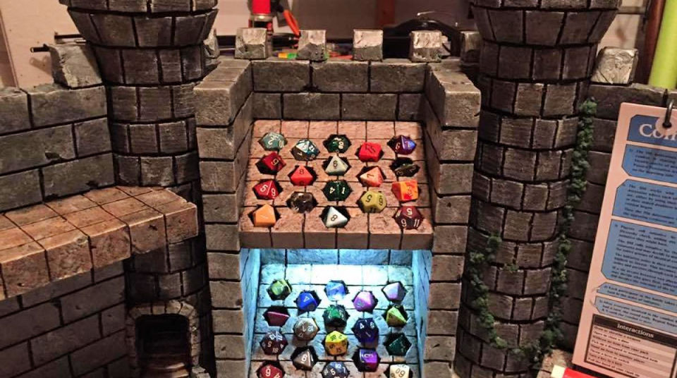 13 Easy DIY DM Screen Ideas (Make Custom Dm Screen)
