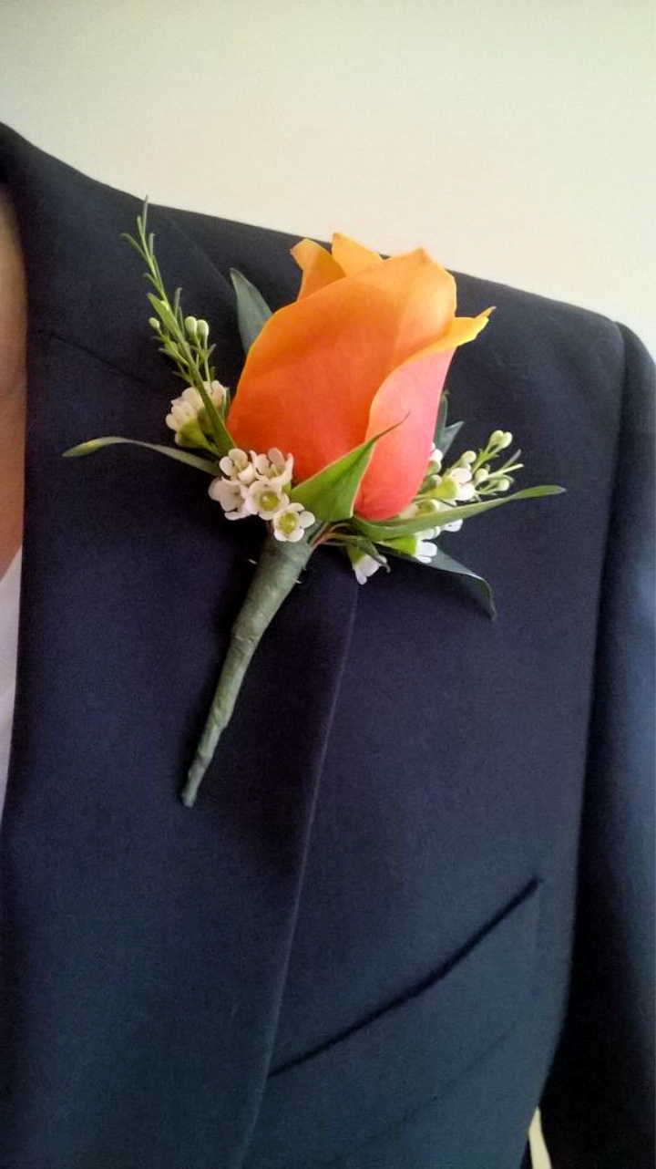 How to Make a Boutonniere (10 DIY Boutonniere Ideas)