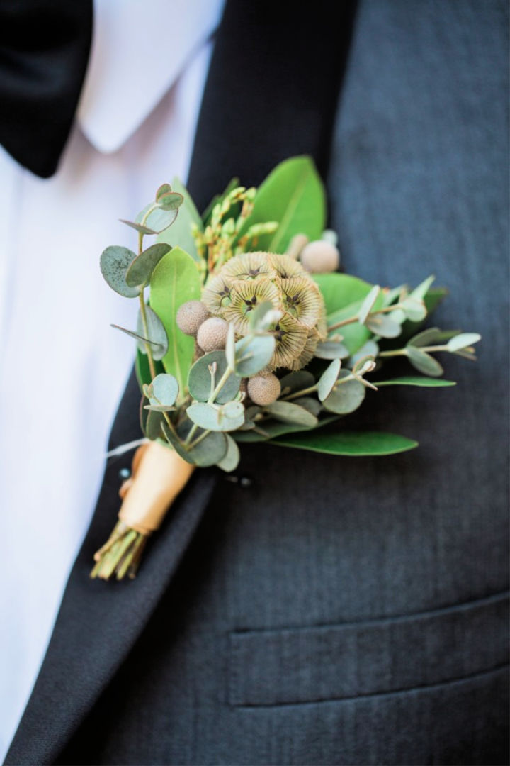 How to Make a Boutonniere (10 DIY Boutonniere Ideas)