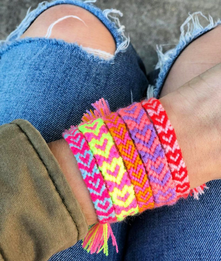 50 Simple Friendship Bracelet Patterns for Everyone