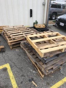 Wooden Pallets: Pallet Uses, Size, Types, & Safety (Free Guide)