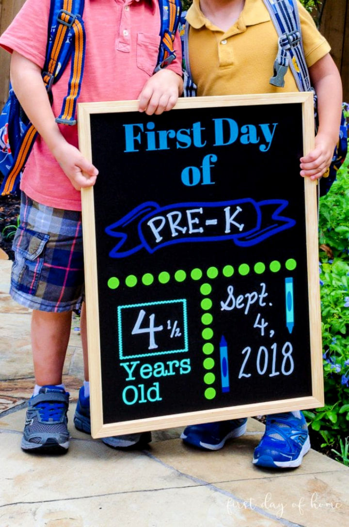 32 Free Printable First Day of School Signs For All Grades