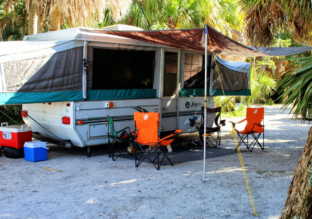 10 DIY Camper Awning Ideas (Make DIY RV Awning)