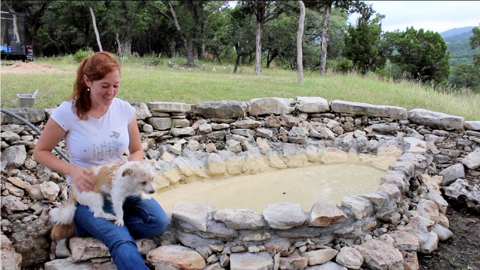 12 Easy DIY Dog Pool Ideas (Build in Ground Dog Pool)