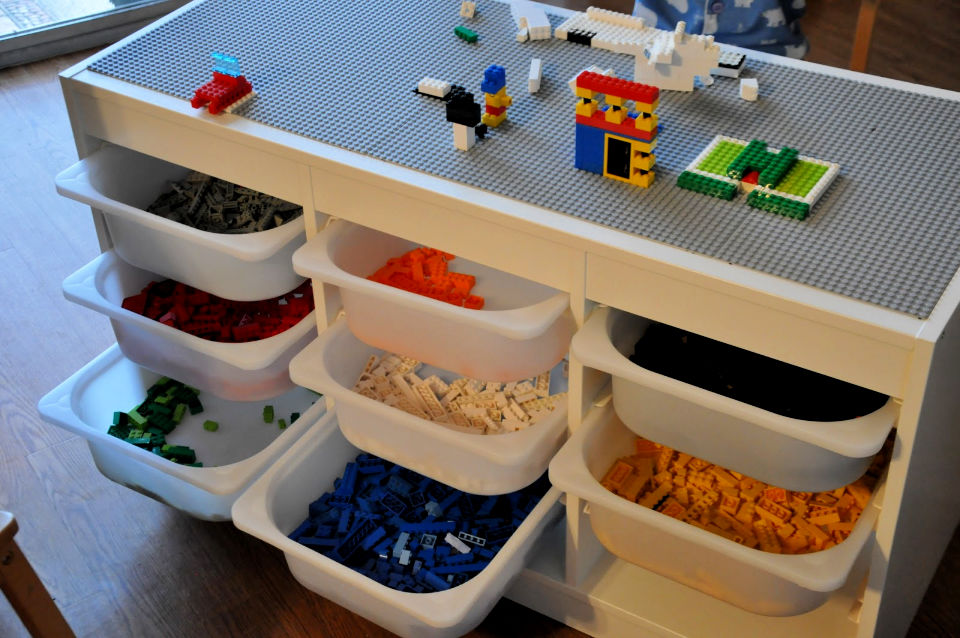 25 Homemade DIY Lego Table Ideas with Storage