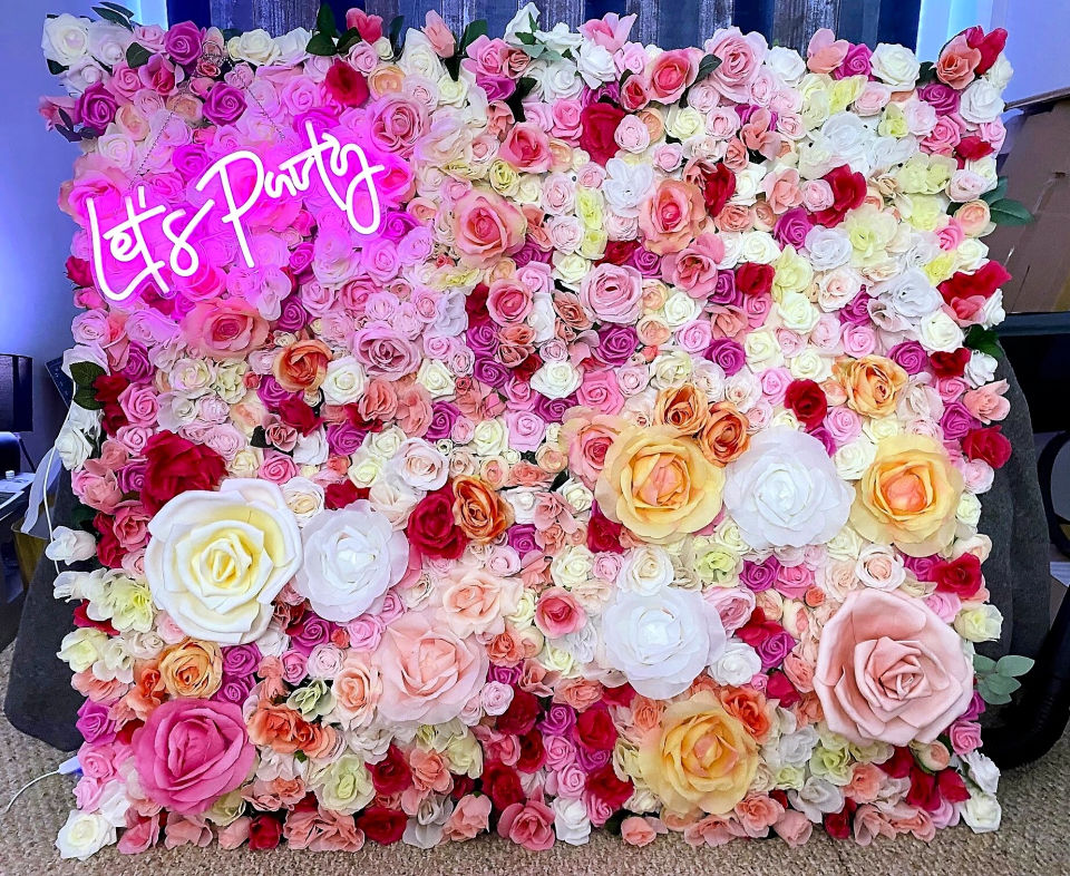 20 Simple DIY Flower Wall Decor Ideas