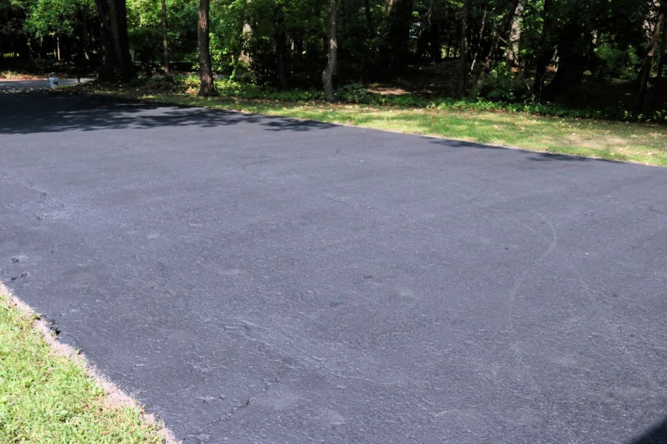 15 Cheap DIY Driveway Ideas (Build a Driveway)