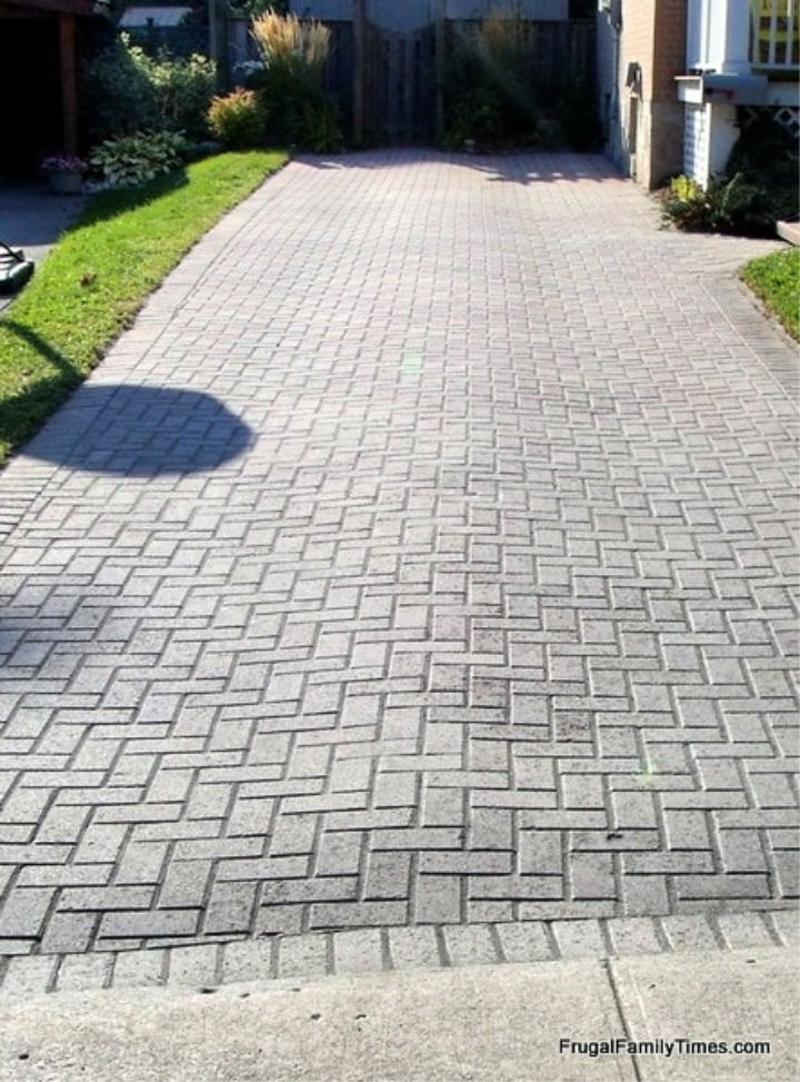 15 Cheap DIY Driveway Ideas (Build a Driveway)