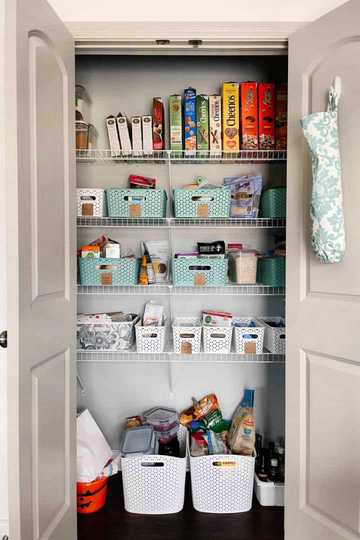 20 DIY Pantry Ideas (How to Build a Pantry)