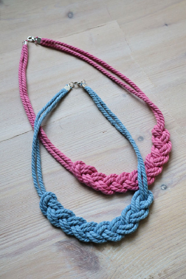 15 Simple Macrame Necklace Patterns (Full Pattern)