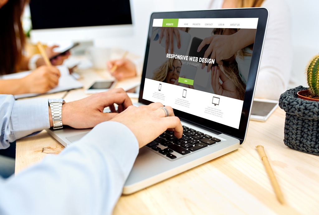 A Professional Hand-Made Project With DIY Website Templates: 5 Steps to ...