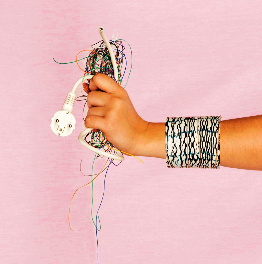 Waste to Wire Art: Turning Electrical Leftovers into Crafts