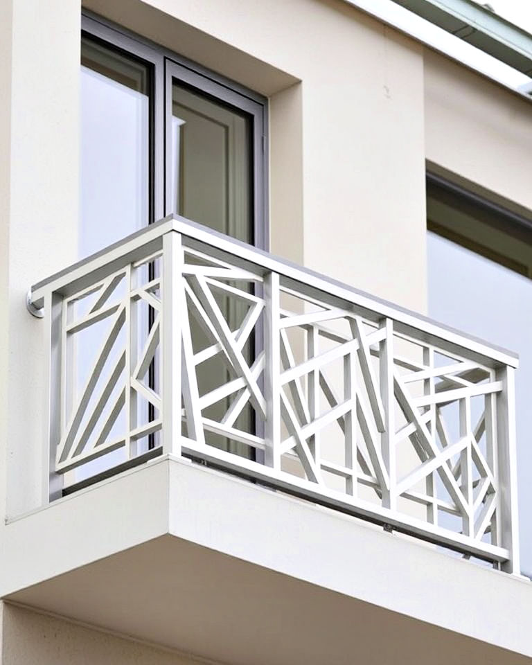 25 Balcony Railing Design Ideas for Safety and Style