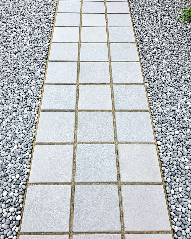 20 Grey Paver Walkway Ideas for a Modern Landscape